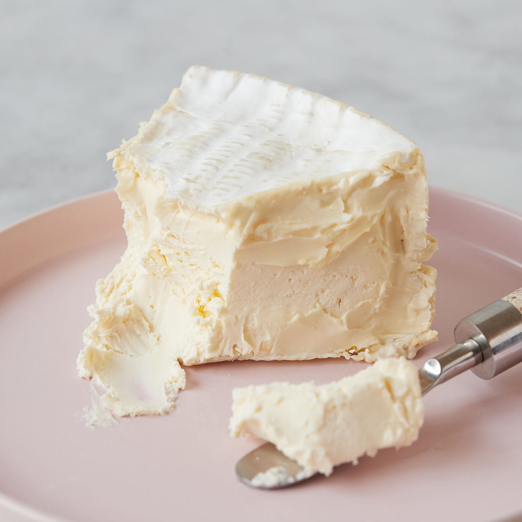 Crémeux De Bourgogne – a decadent triple-crème cheese | Murray's Cheese