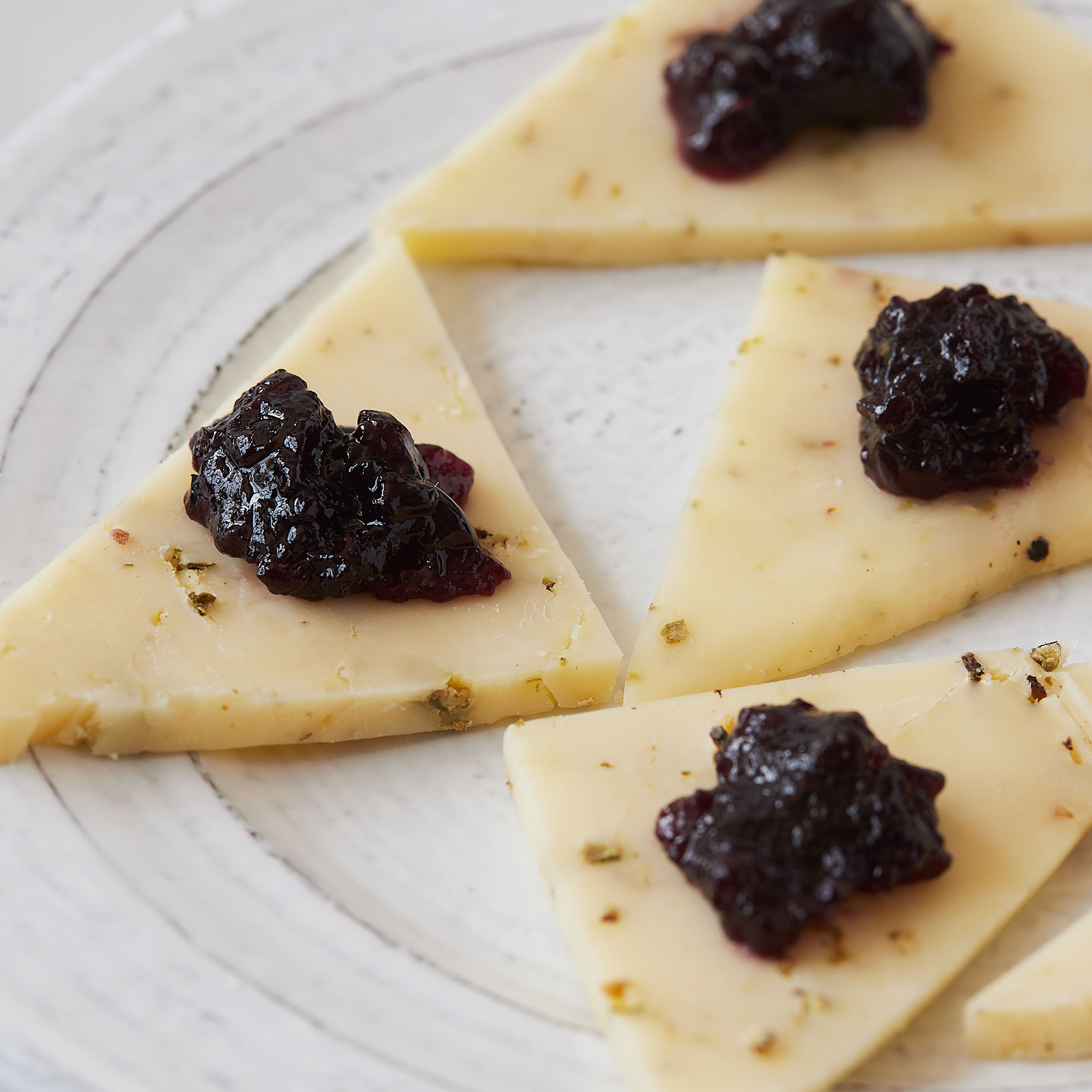 Beecher’s Handmade Cheese Marco Polo – pepper-studded cheese | Murray's ...