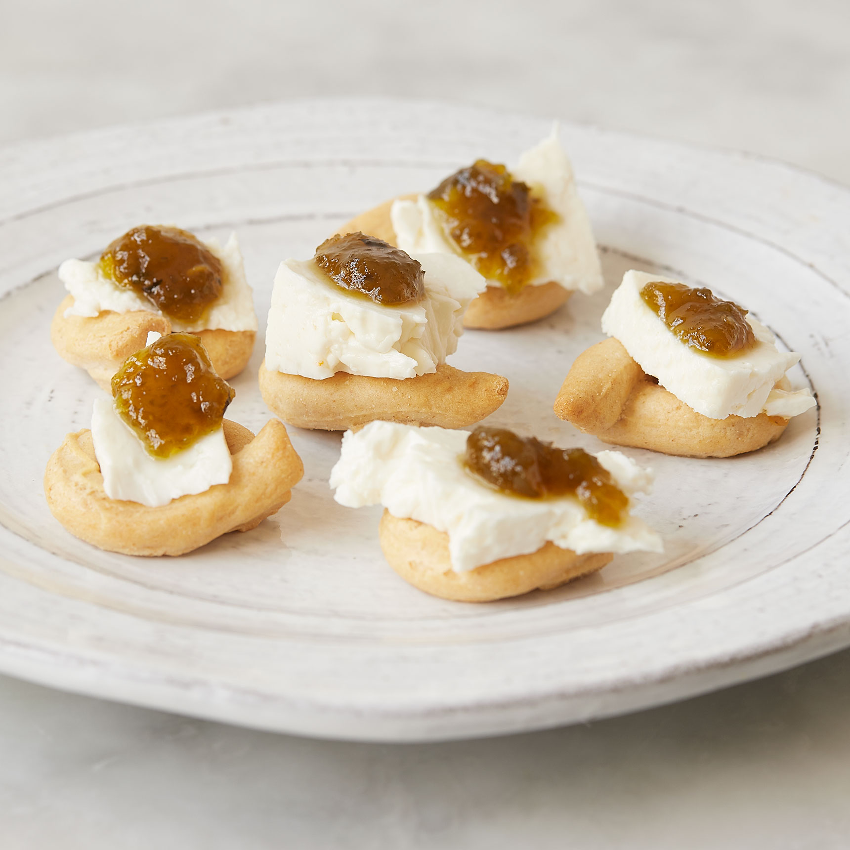 Quesos Navarro Panela – fresh grilling cheese | Murray's Cheese