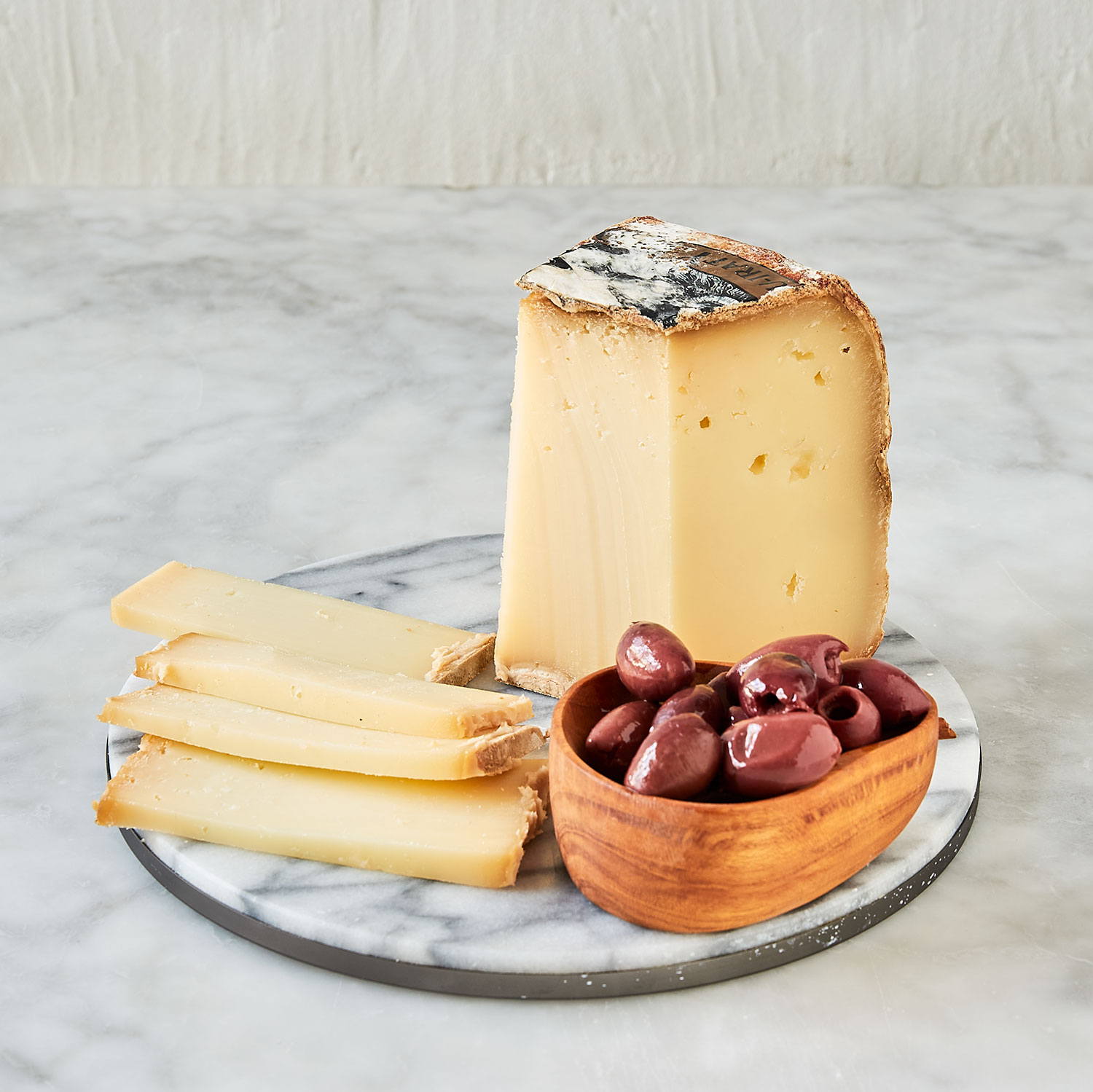 Pyrénées Brebis – a nutty, sweet sheep’s-milk cheese | Murray's Cheese
