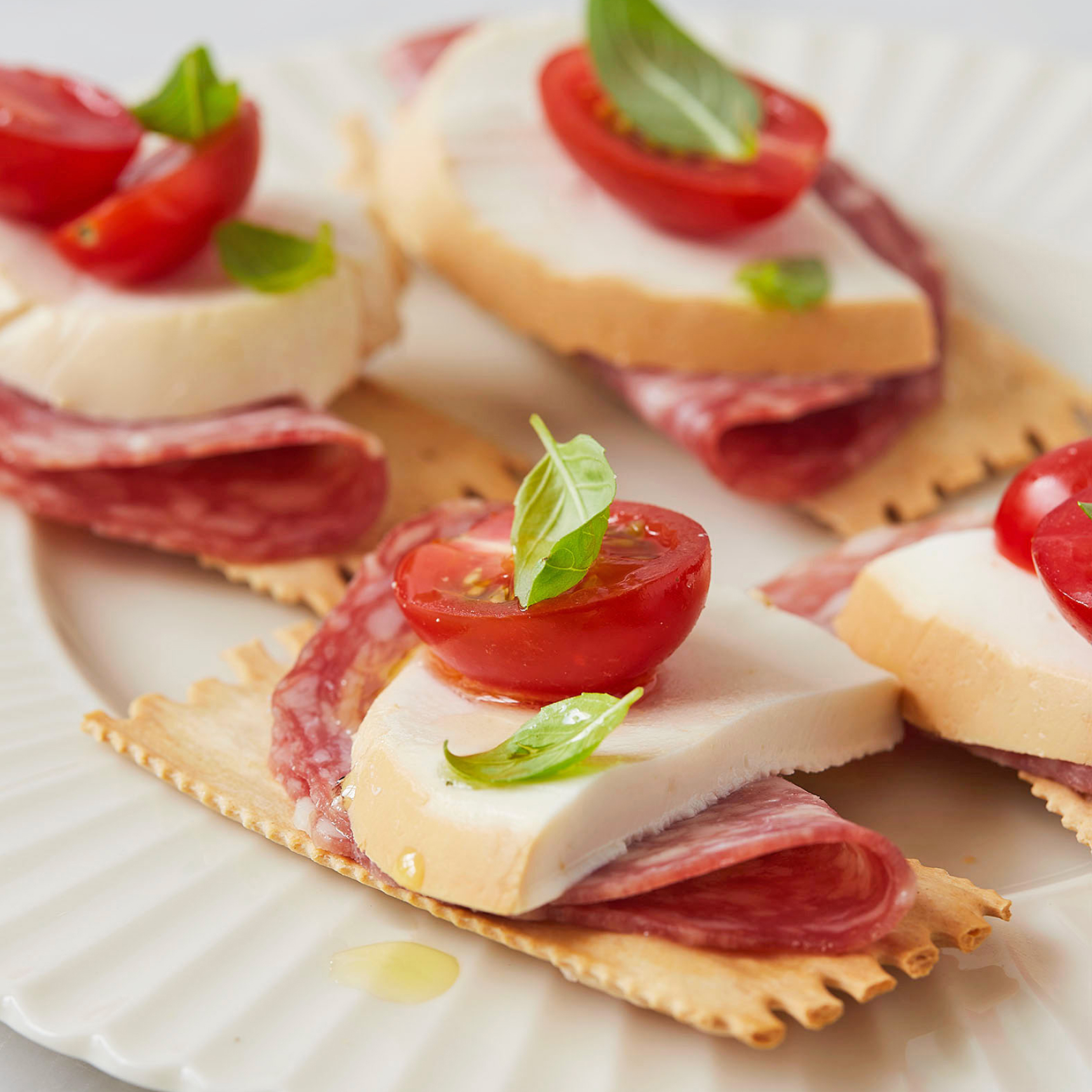 Murray’s Smoked Mozzarella – a smoky, lactic mozzarella cheese | Murray ...
