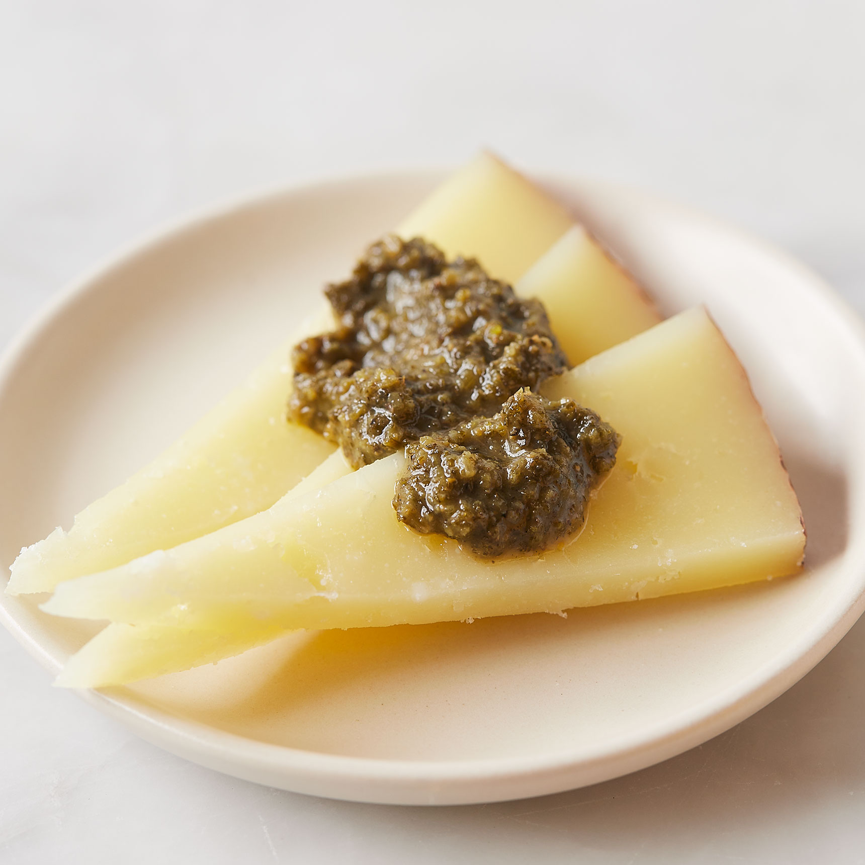 Blank Slate Kitchen Zhug – a spicy, herbaceous Yemeni sauce | Murray's ...