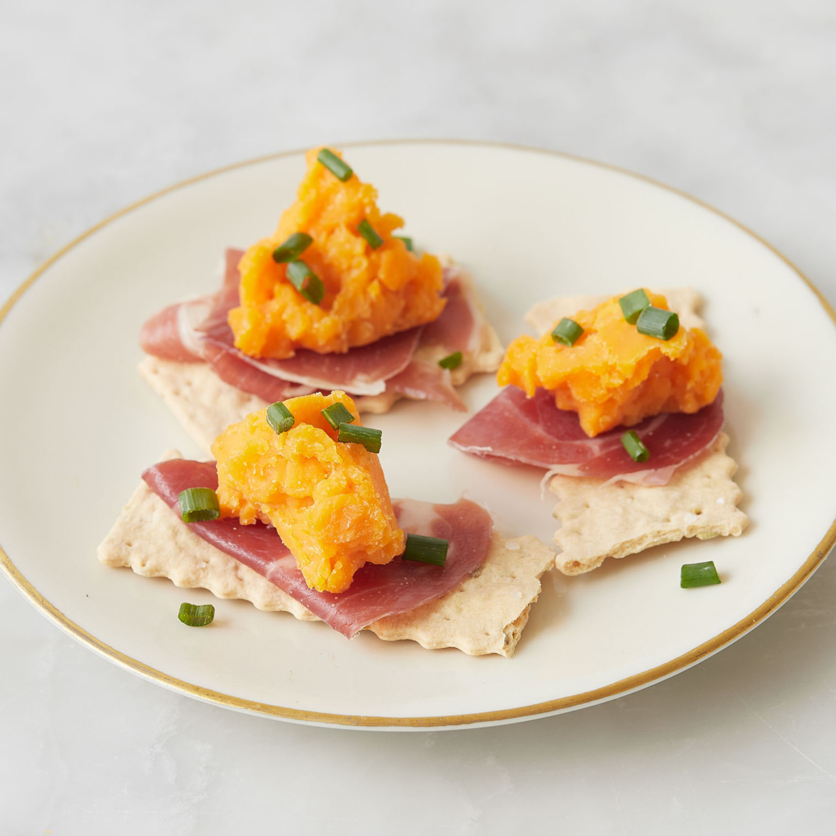 Sparkenhoe Mature Red Leicester – an extra-aged English cheese | Murray ...
