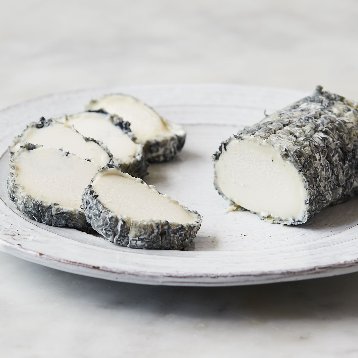 Sainte-Maure – a tangy, lemony goat’s milk cheese | Murray's Cheese