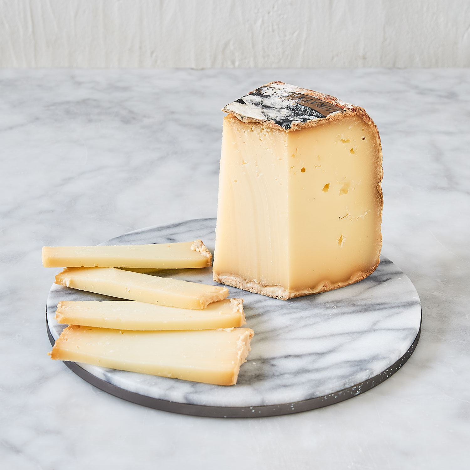 Pyrénées Brebis – a nutty, sweet sheep’s-milk cheese | Murray's Cheese