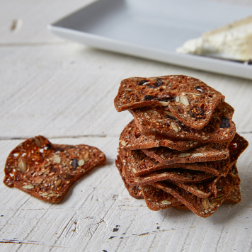 Cotswold – a creamy, Double Gloucester cheese with onions and chives ...
