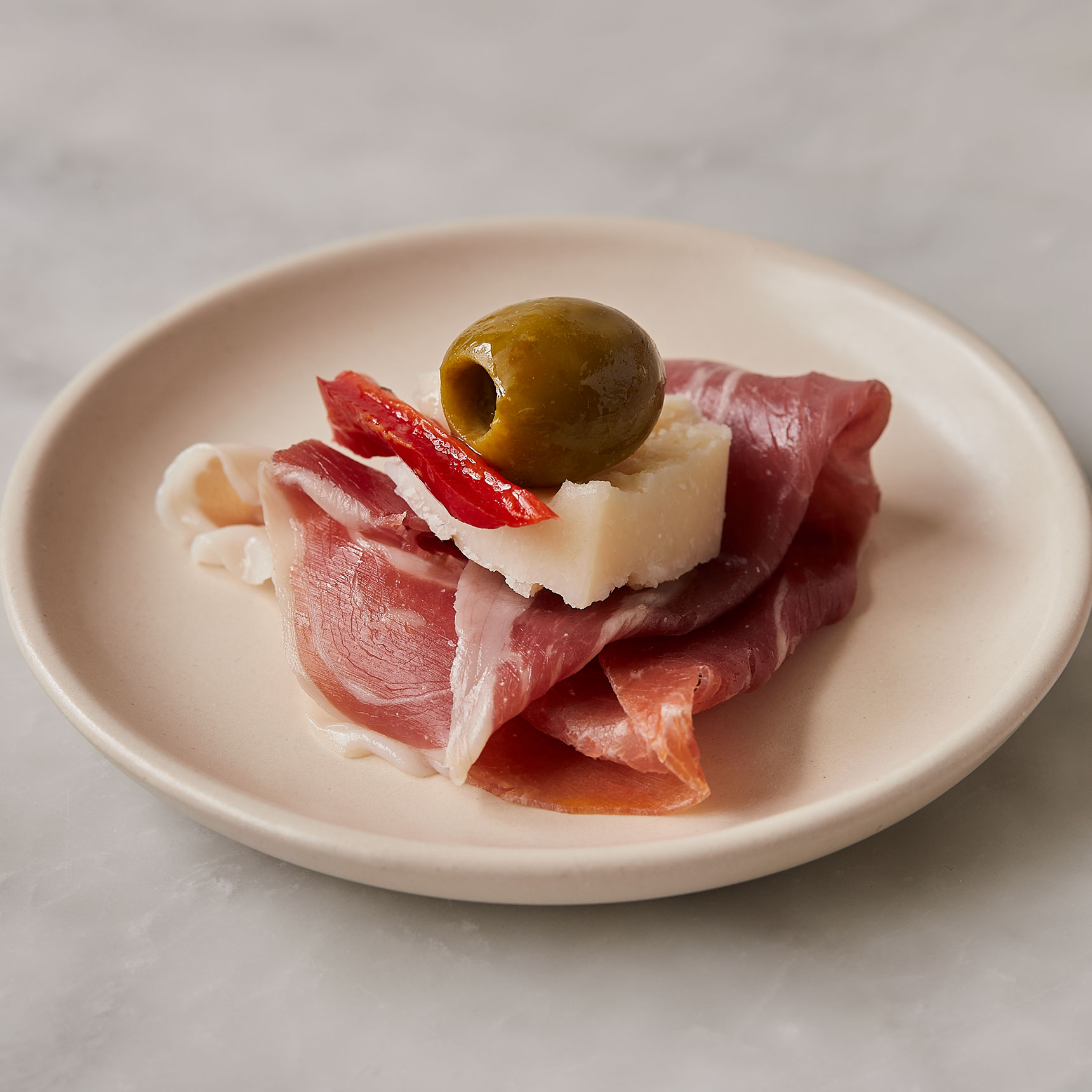 Italian Olive Mix Pitted – a marinated blend of pitted olives | Murray ...