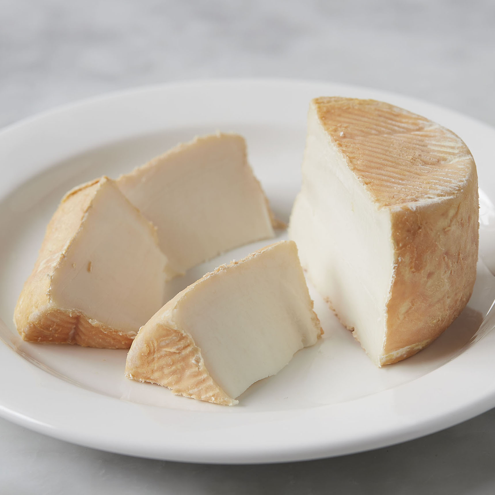 Capriolina – a creamy Italian washed rind goat cheese | Murray's Cheese