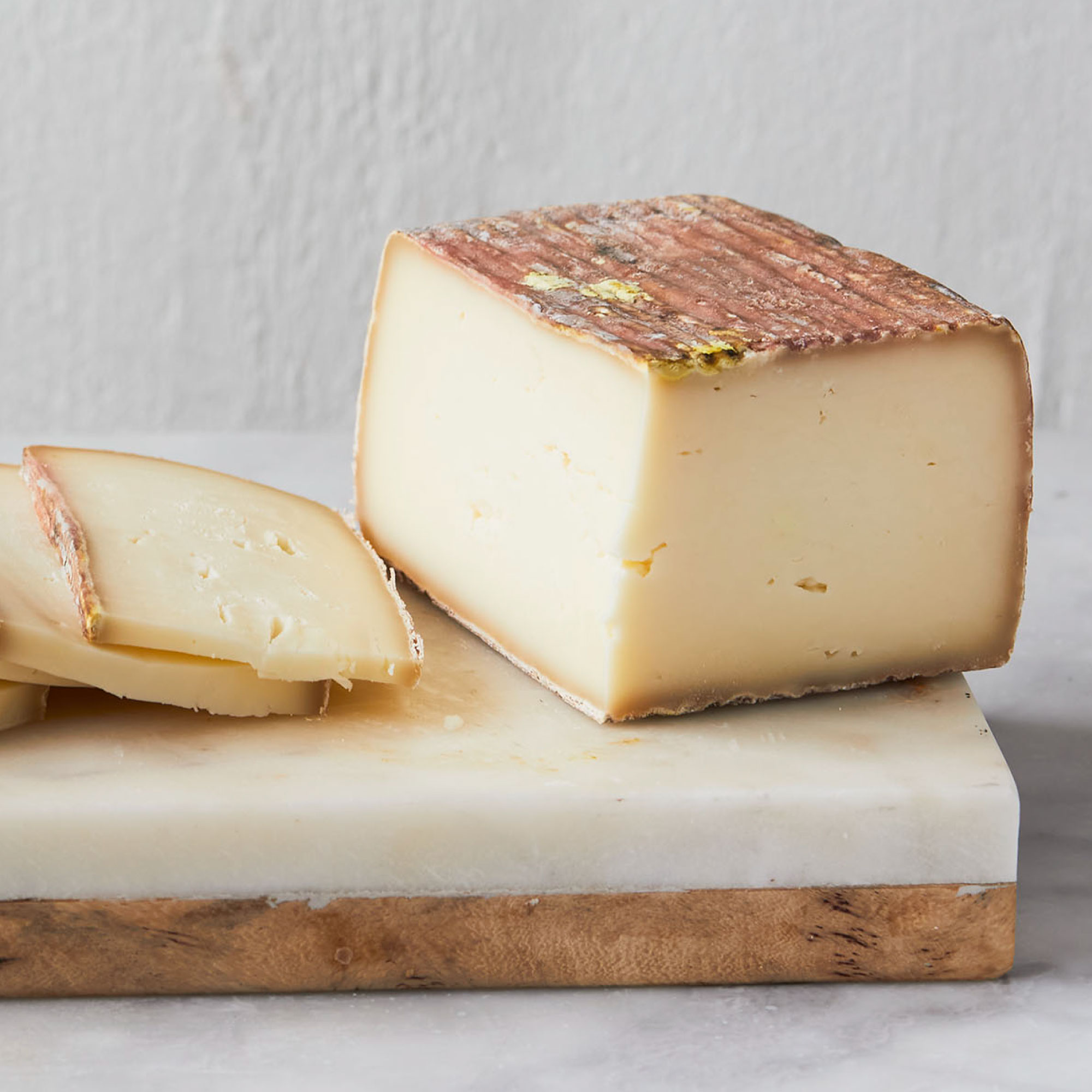 Quattro Portoni Quadrello - a creamy and pungent Italian buffalo milk ...