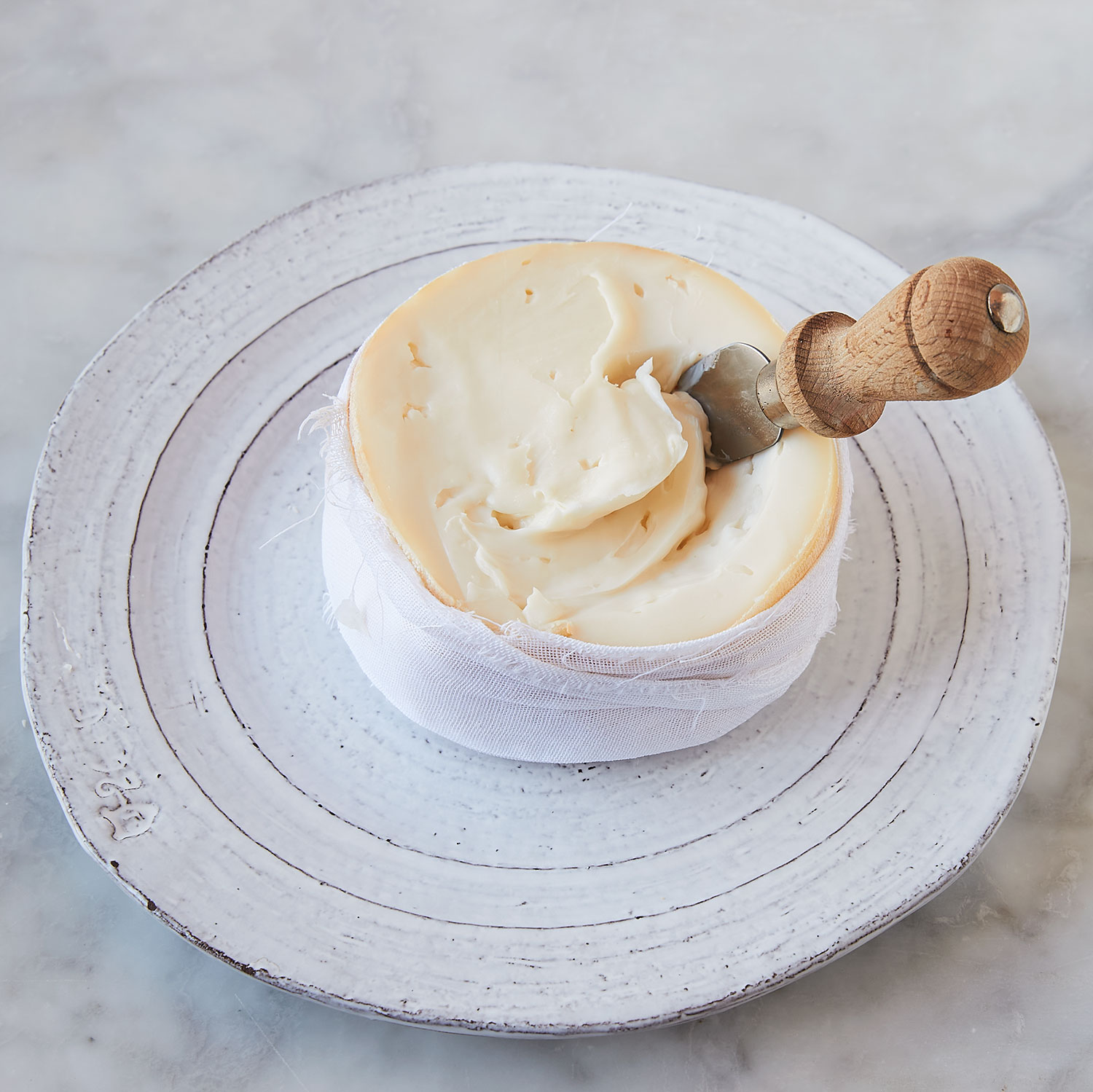 Zimbro – a bold, herbaceous, creamy cheese | Murray's Cheese