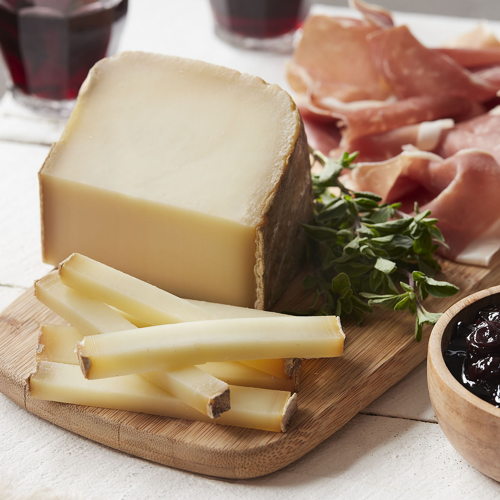 Taste of Basque Country – a gift box of regional French eats | Murray's ...