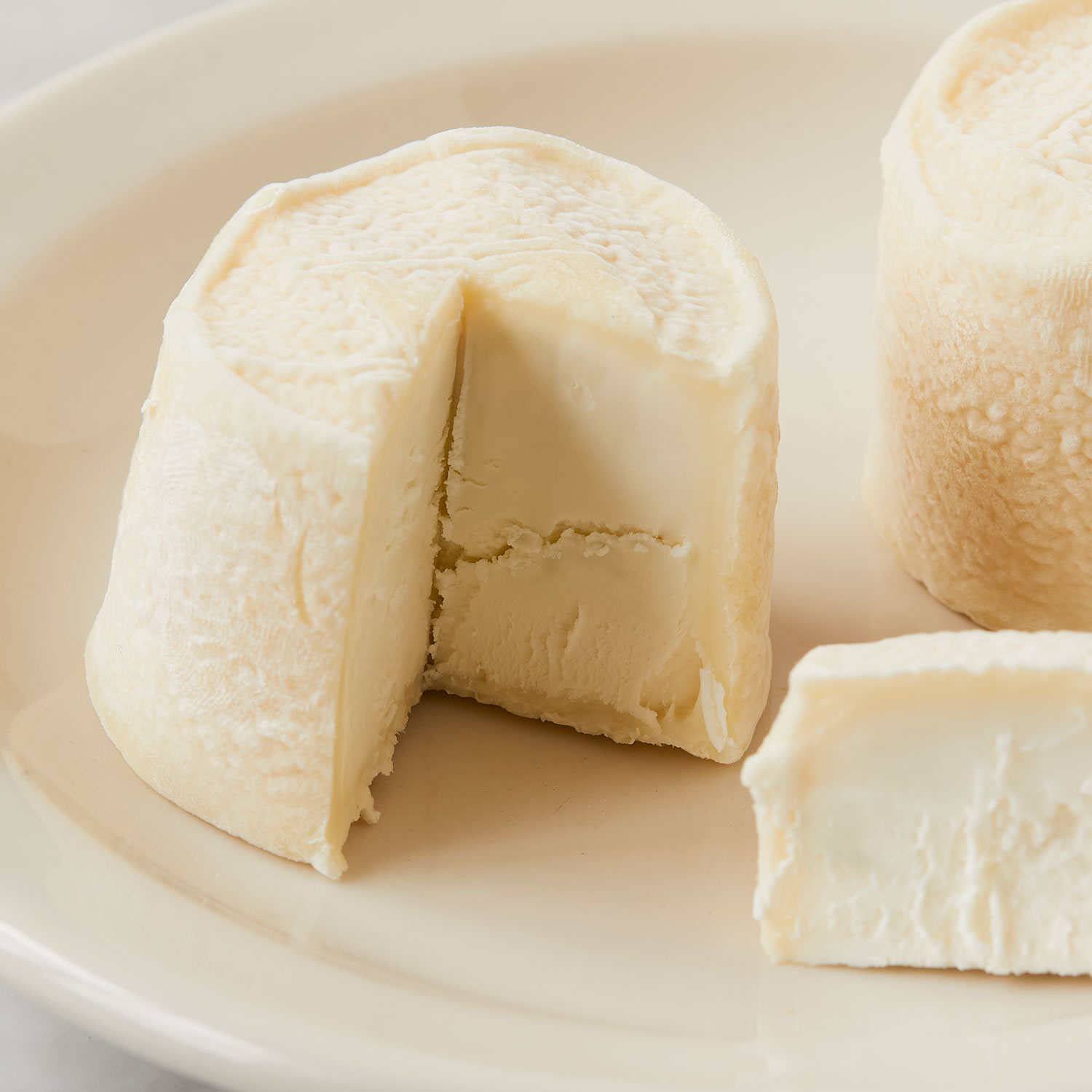 Vermont Creamery Bijou – sweet, yeasty goat's milk cheese | Murray's Cheese