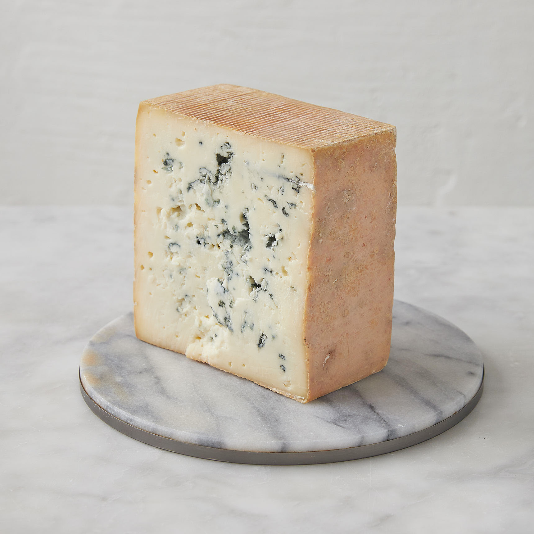 Murray’s Cave Aged Reserve Barnstorm Blue – with Jasper Hill | Murray's ...